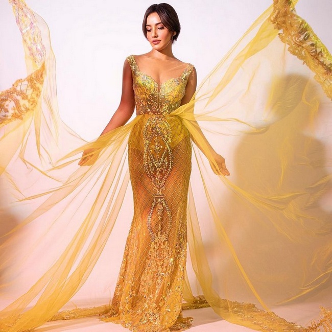 Actress Neha Sharma Insta Snaps | Telugu Rajyam